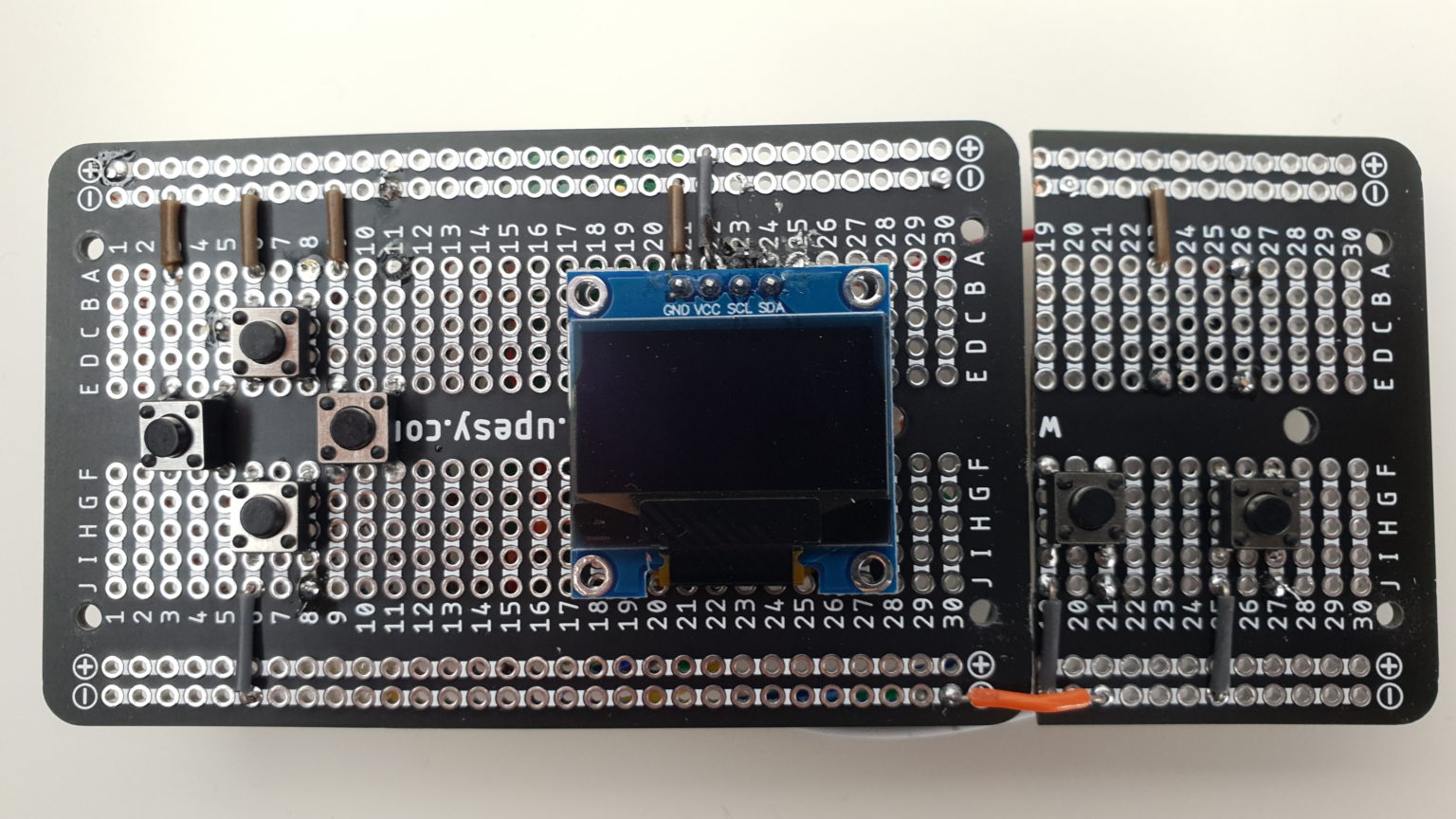 Raspberry Pi Pico Retro Gaming System 🕹️ – YouMakeTech