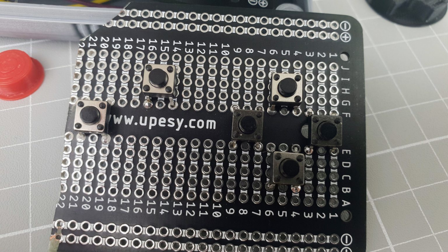 Raspberry Pi Pico GameBoy 🕹️ – YouMakeTech